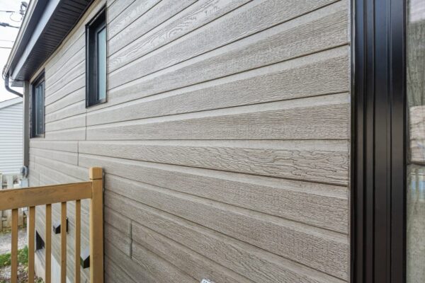 Revêtement extérieur en CanExel | Installation et réparation